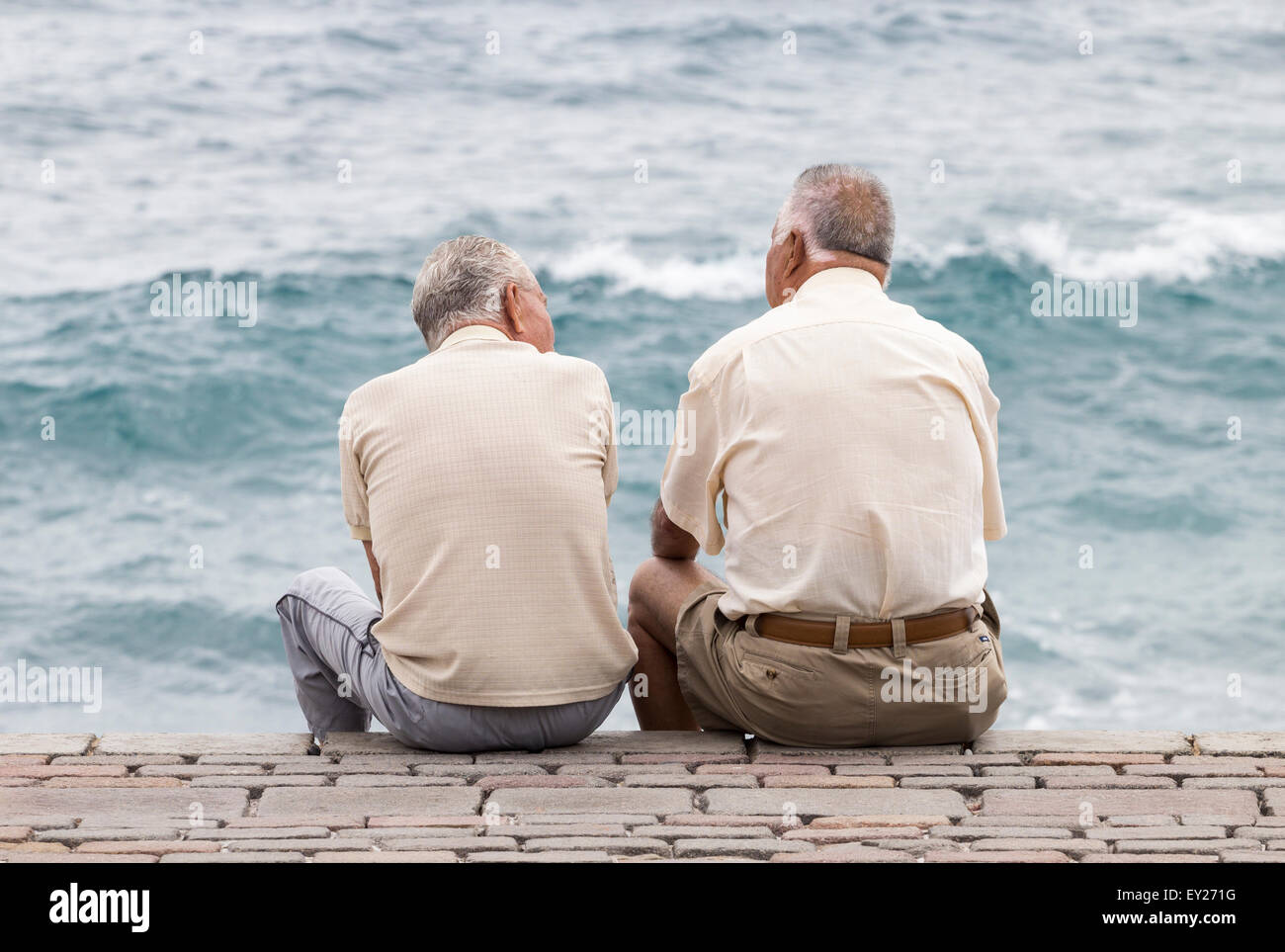 Elderly spanish men hi-res stock photography and images - Alamy