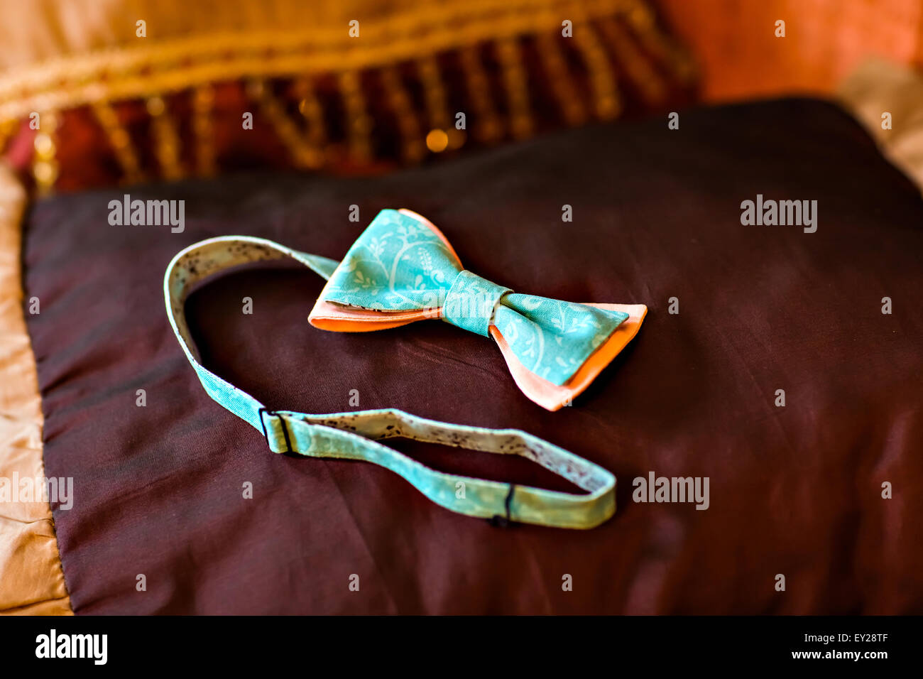 Turquoise bowtie hi-res stock photography and images - Alamy