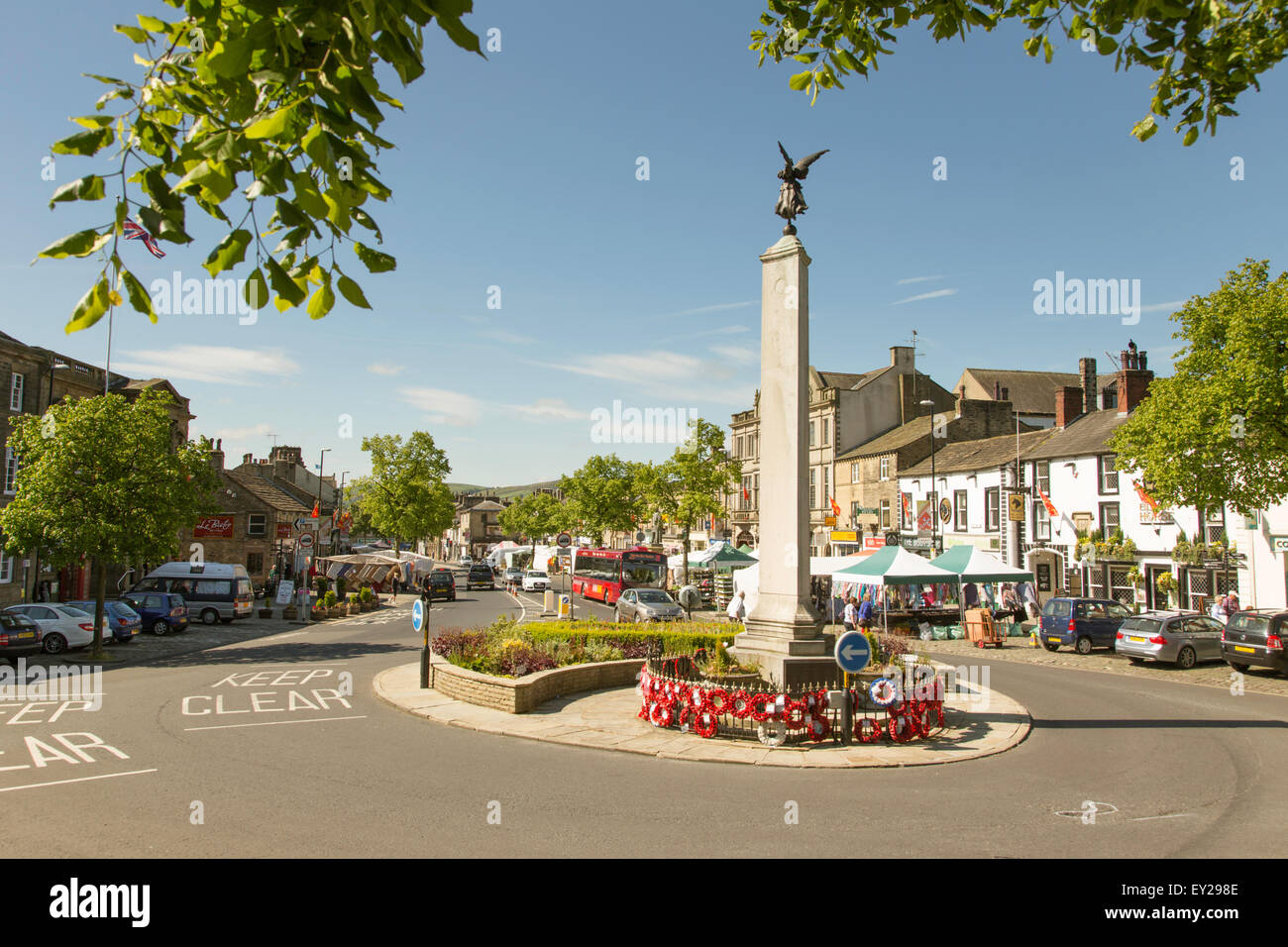 Skipton town centre hi-res stock photography and images - Alamy