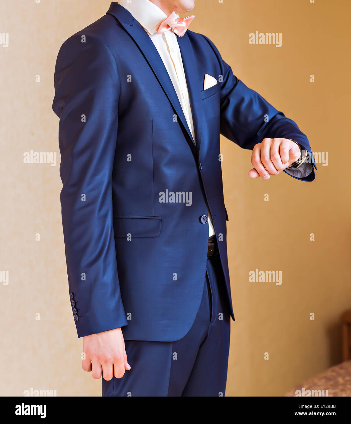 men's hand with a watch Stock Photo - Alamy