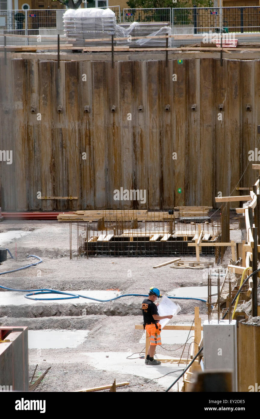 Sheet piling hi-res stock photography and images - Alamy