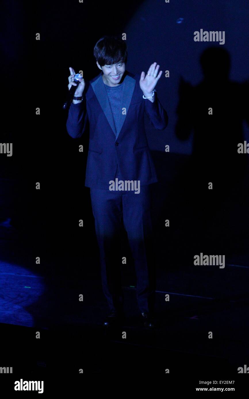 Taipei, Taiwan, China. 19th July, 2015. Jae-lim Song attends the fans ...