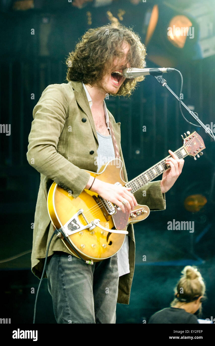 Hozier byrne hi-res stock photography and images - Alamy