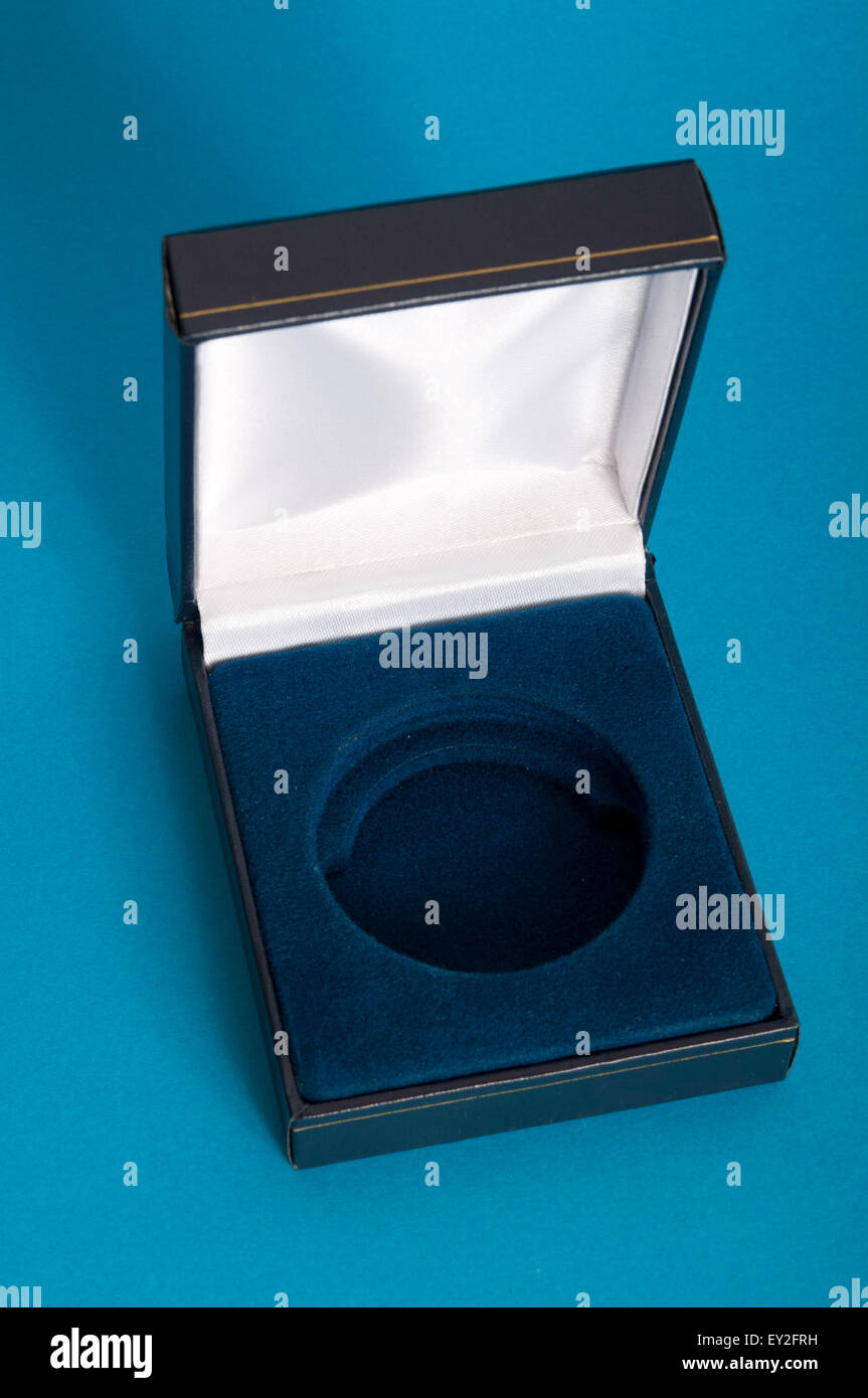 empty open coin box Stock Photo - Alamy