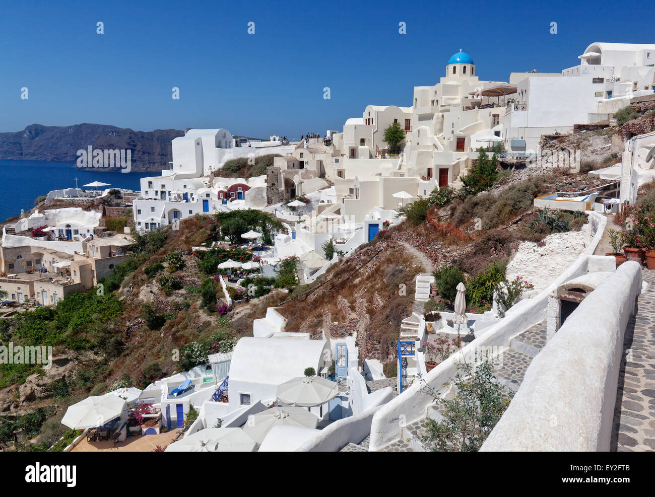 view of oia town in santorini greece Stock Photo - Alamy