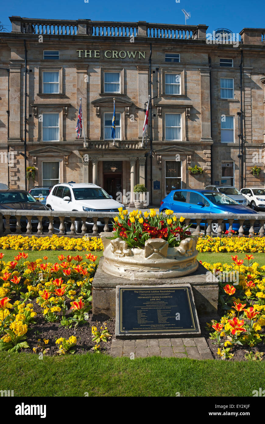 English town centre harrogate hi-res stock photography and images - Alamy