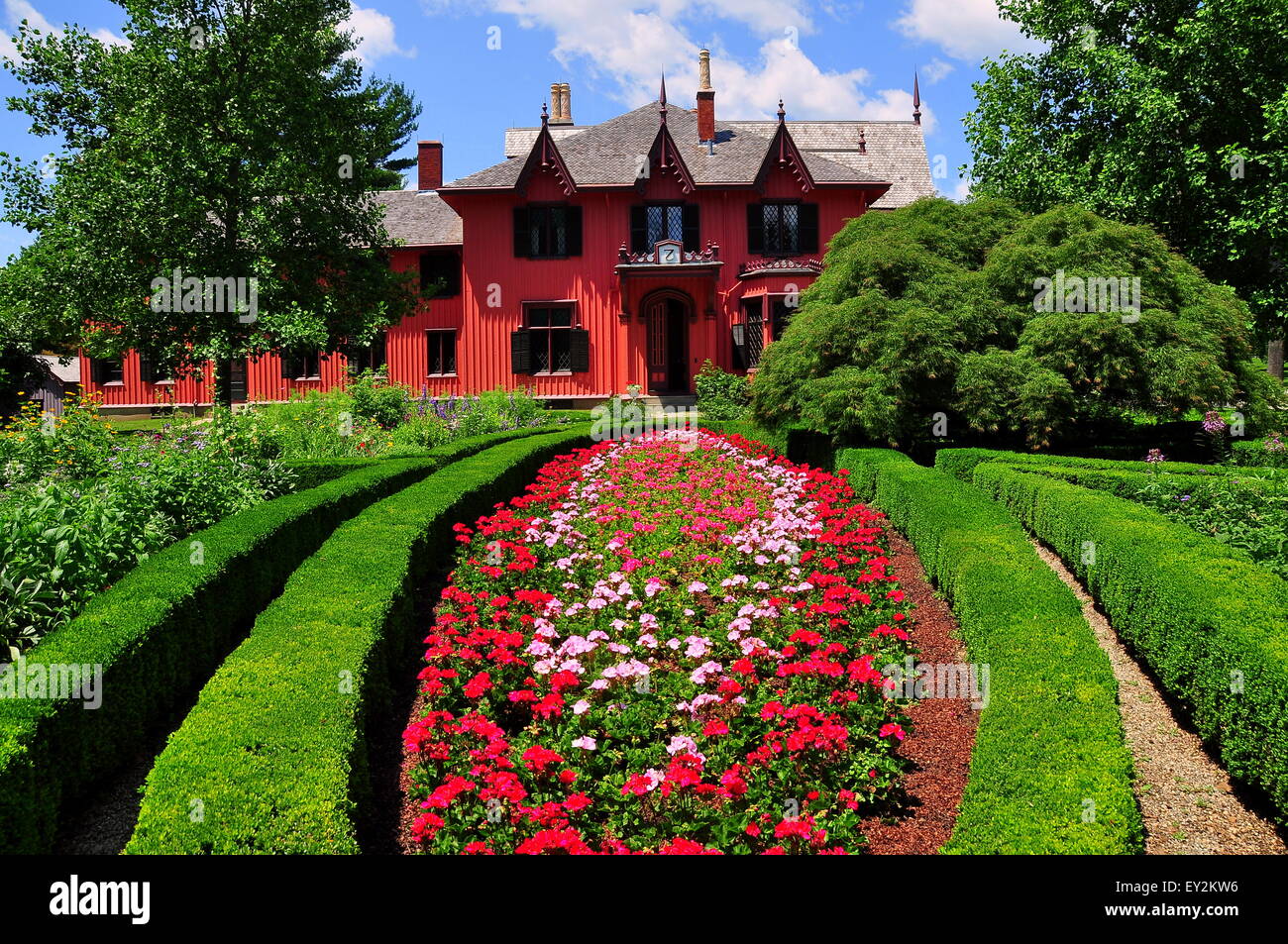 Woodstock, Connecticut: 1846 Roseland Cottage built in the Gothic ...