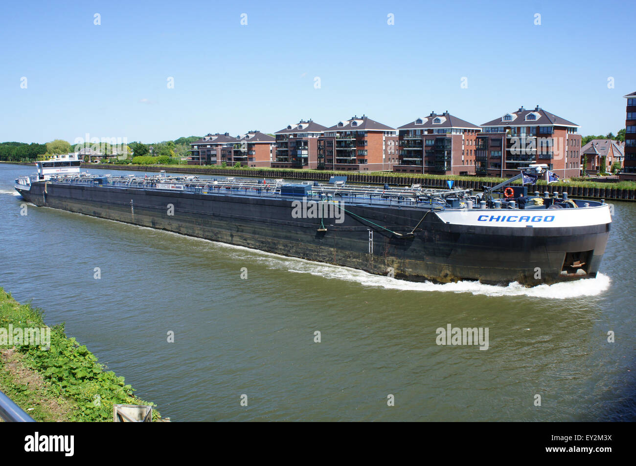 The Chicago, a container ship and oil tanker, operates on the Amsterdam ...