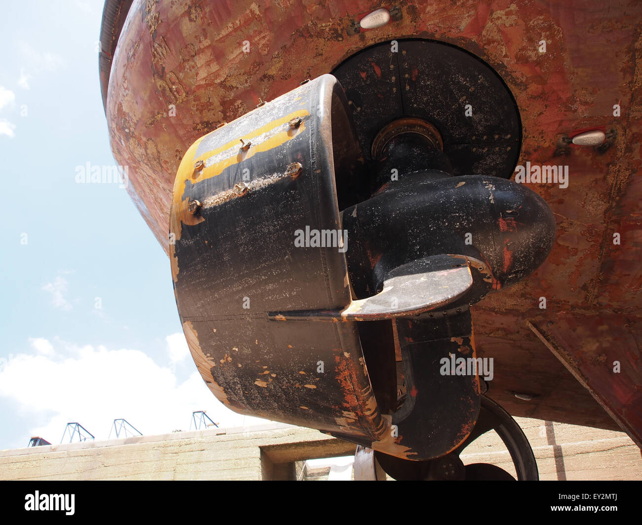 The 'Fairplay-21' is a tugboat with IMO 9148752, stationed in drydock ...