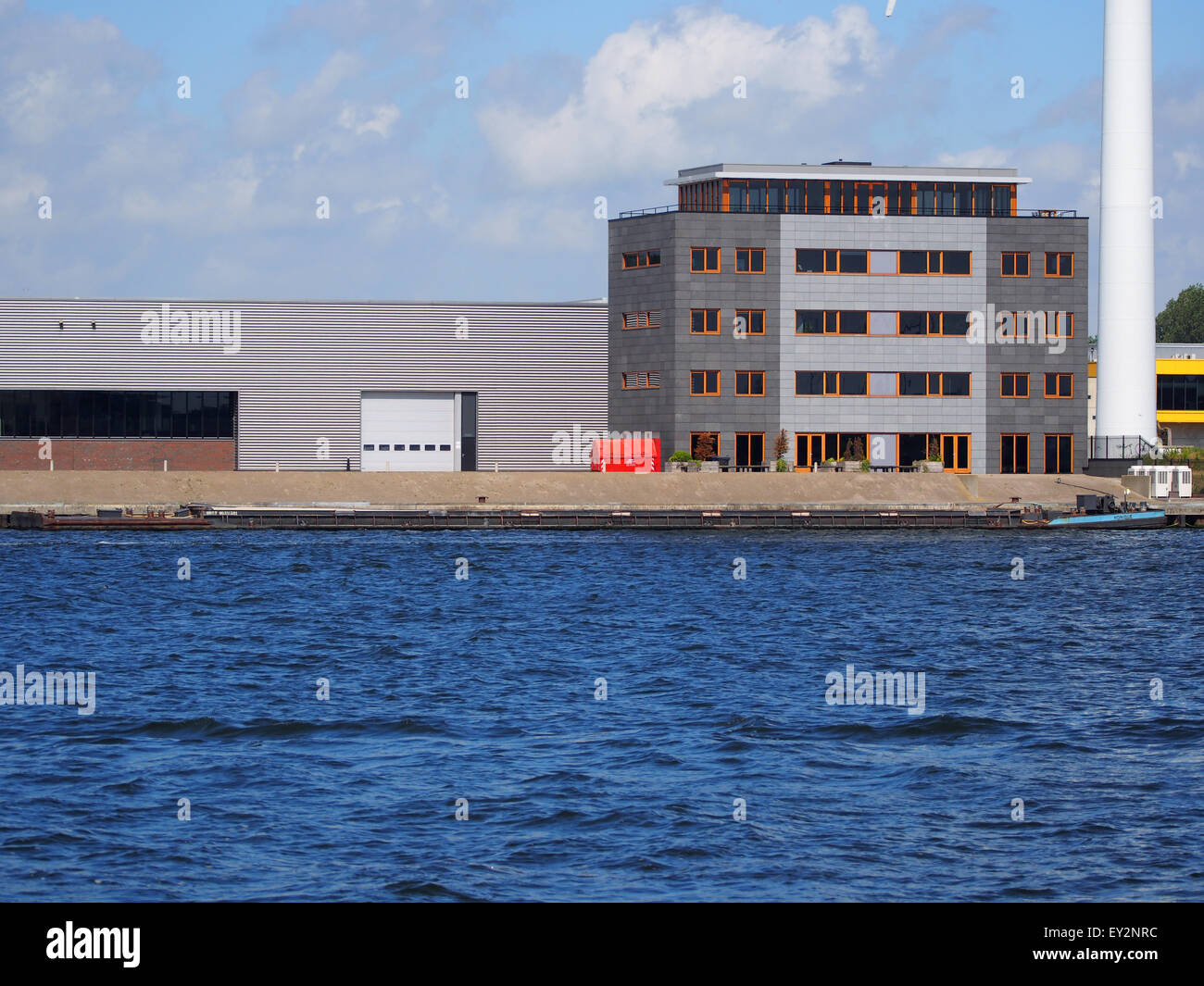 The Monique, with ENI 02321381, is a container ship operating in the ...