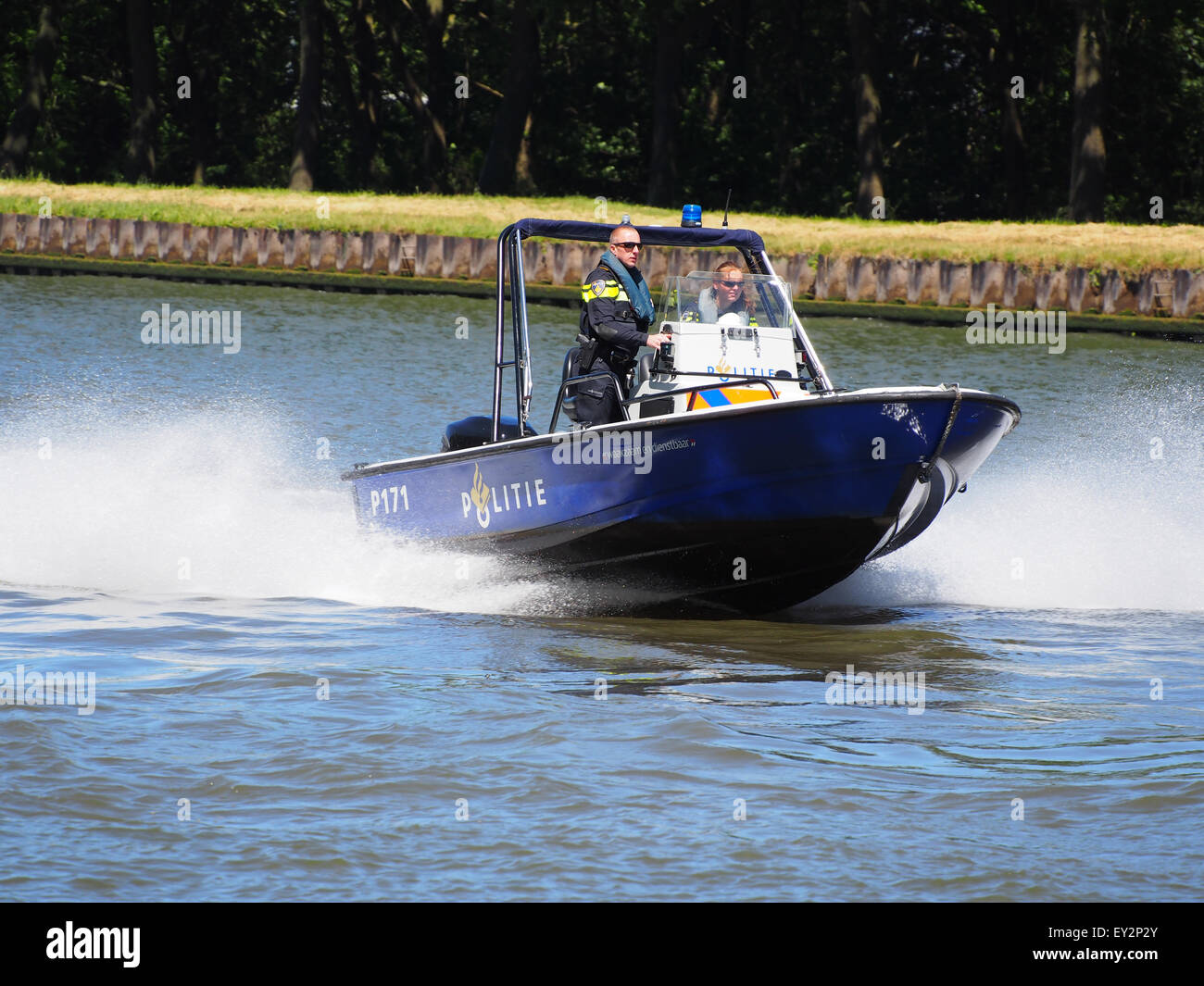 The 'P171' is a container ship and oil tanker operating on the ...