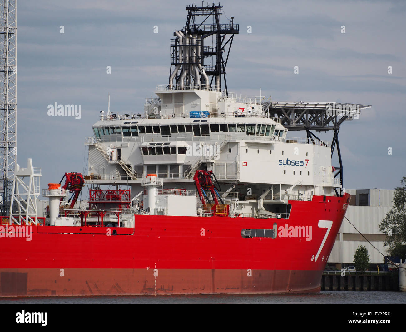 The 'Seven Sun' is a large container ship, registered under IMO 9710969 ...