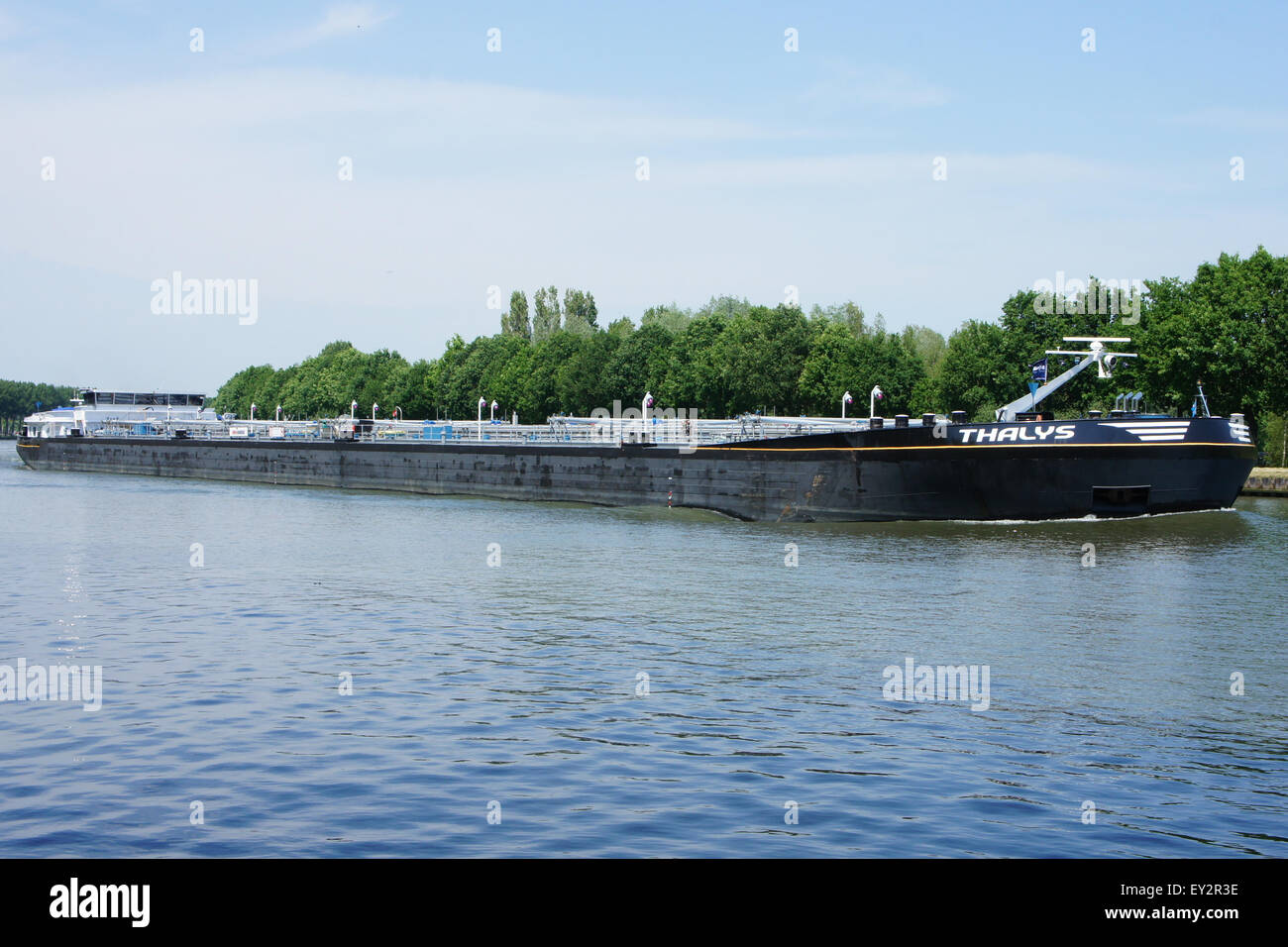 Cargo container ship tanker freight hi-res stock photography and images ...