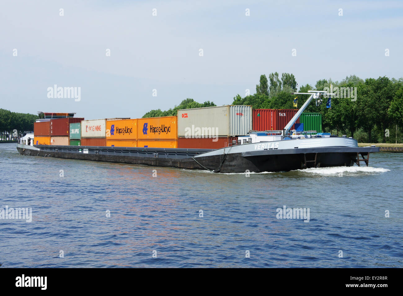Veritas tanker hi-res stock photography and images - Alamy