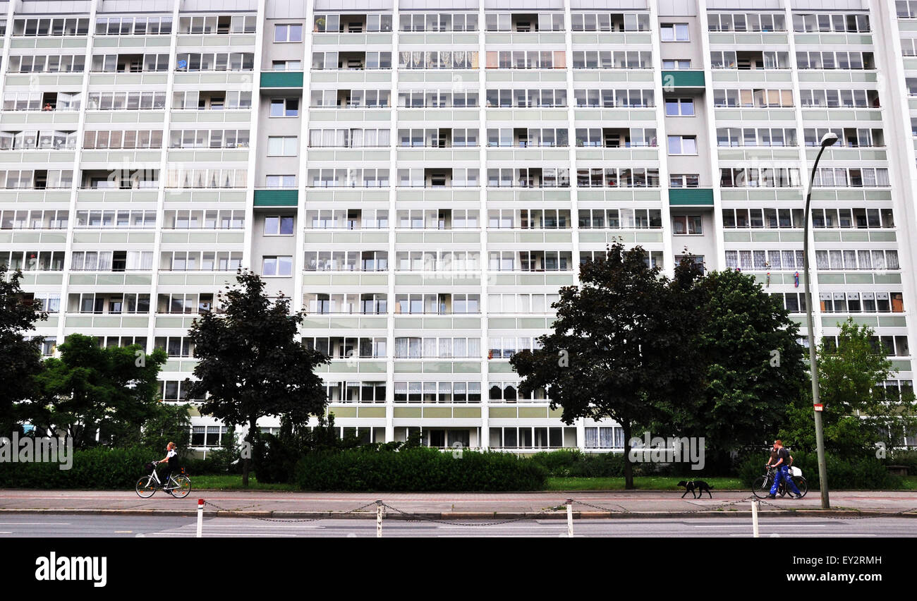 East plattenbau hi-res stock photography and images - Alamy