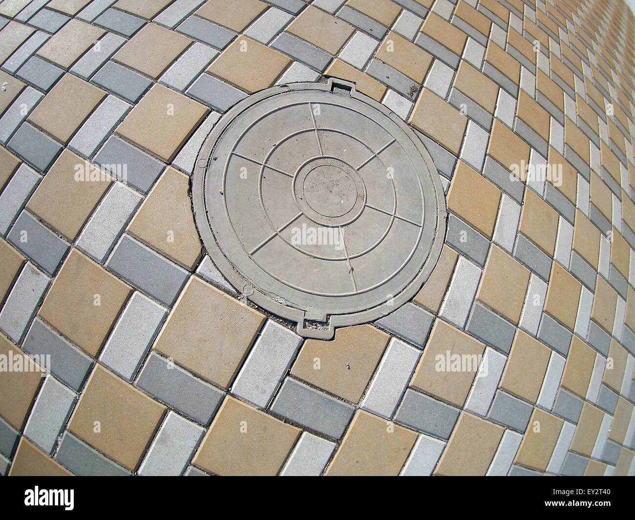 Pavement manhole hi-res stock photography and images - Alamy