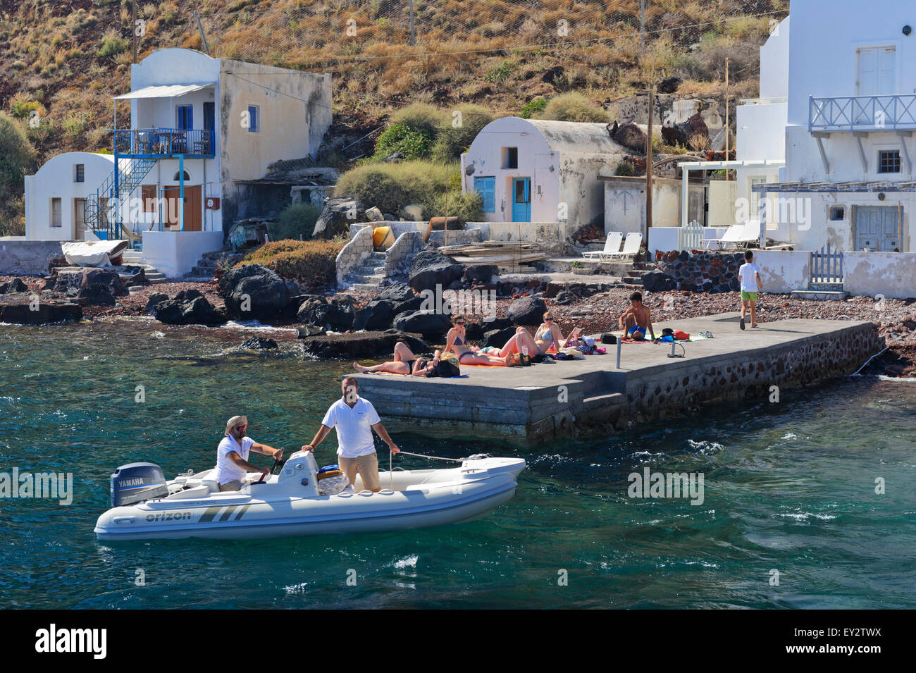 Female sunbathers hi-res stock photography and images - Alamy