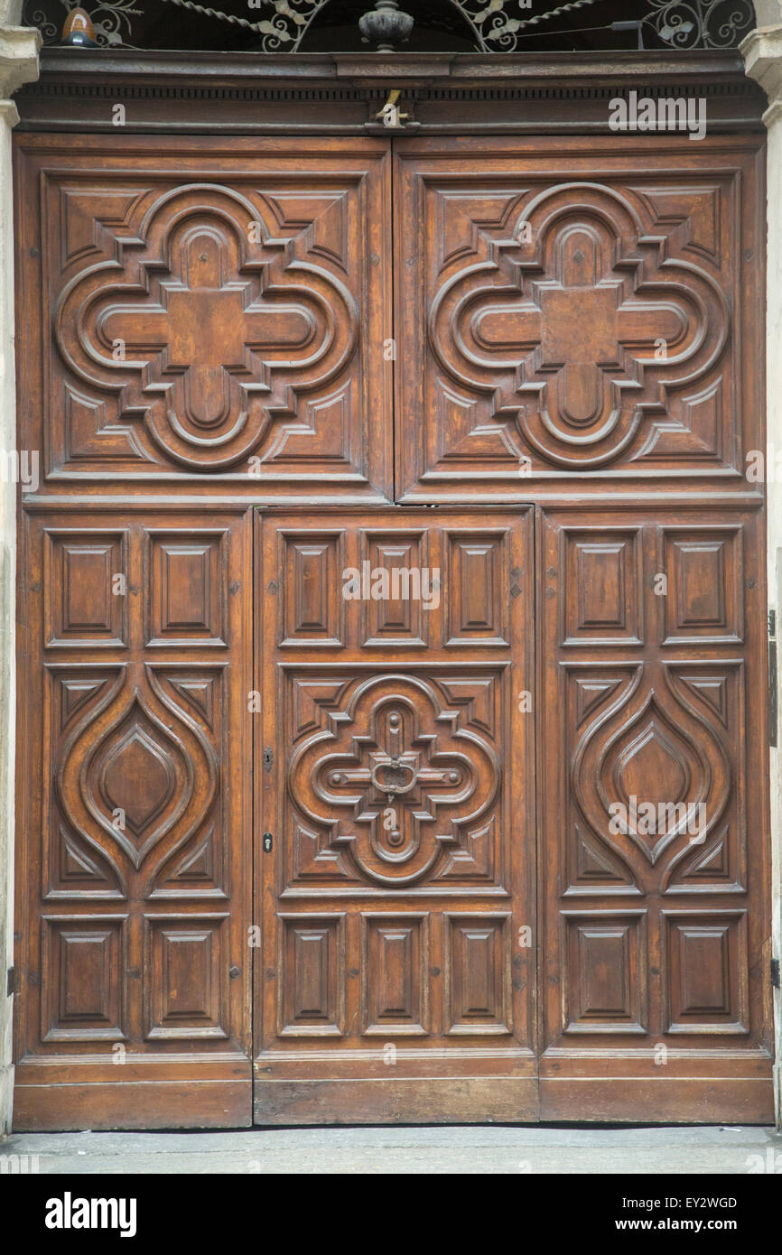 Traditional old door from Torino, Italy Stock Photo - Alamy