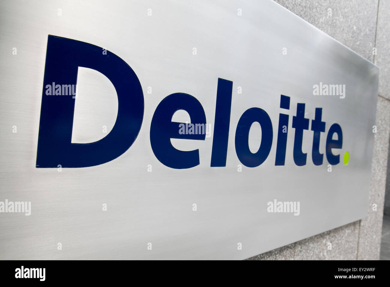 Deloitte logo hi-res stock photography and images - Alamy