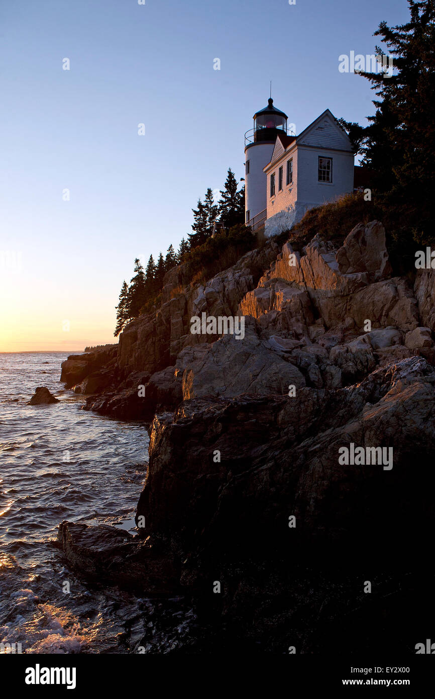 Harbor with lighthouse hi-res stock photography and images - Alamy