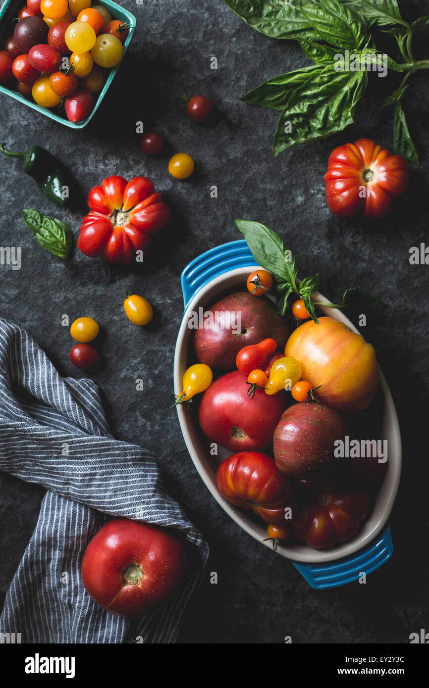 Tomato sizes hi-res stock photography and images - Alamy