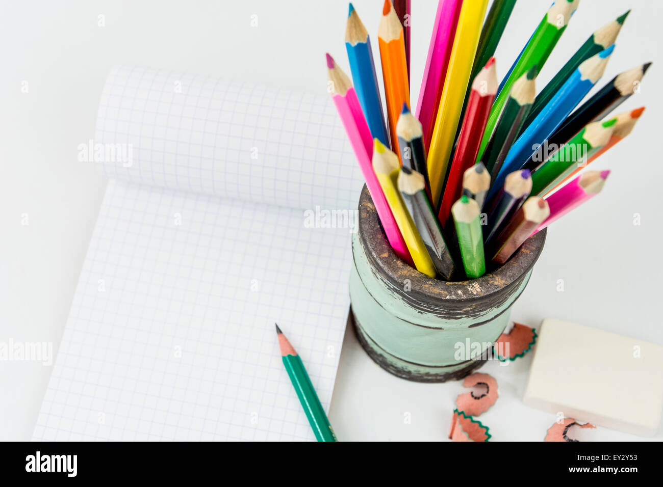 Colored pencils small sketch hi-res stock photography and images - Alamy