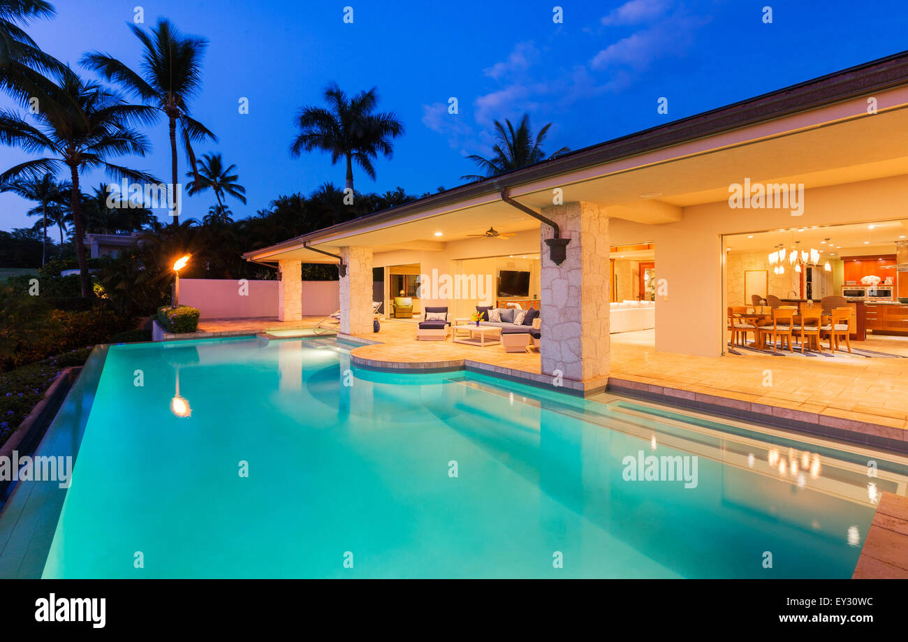 Swimming pool back of house hi-res stock photography and images - Alamy