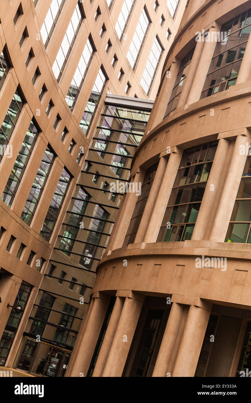 The West entrance to the Vancouver Public Library building Stock Photo ...