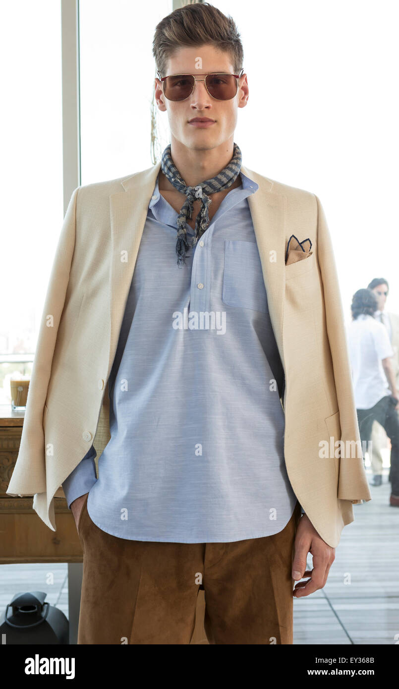 NEW YORK, NY - JULY 16, 2015: Ryan Tift poses at Hickey Freeman ...