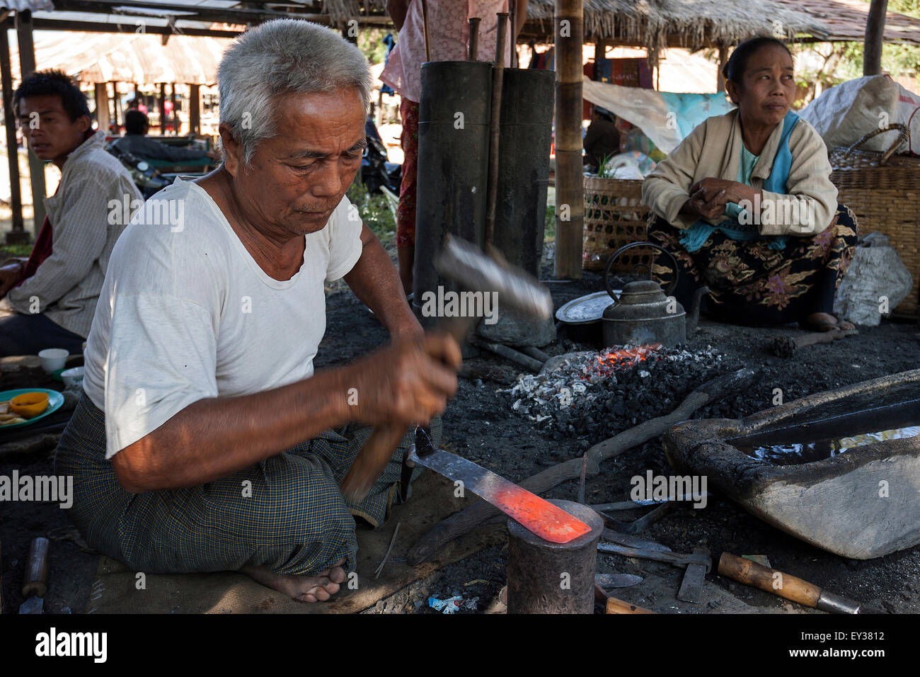 Machete man hi-res stock photography and images - Alamy
