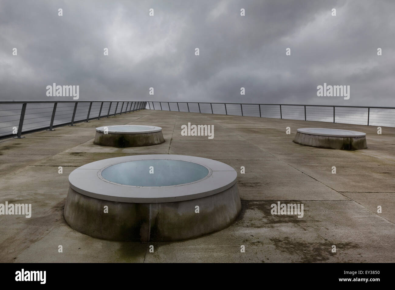 Lightwell exterior hi-res stock photography and images - Alamy