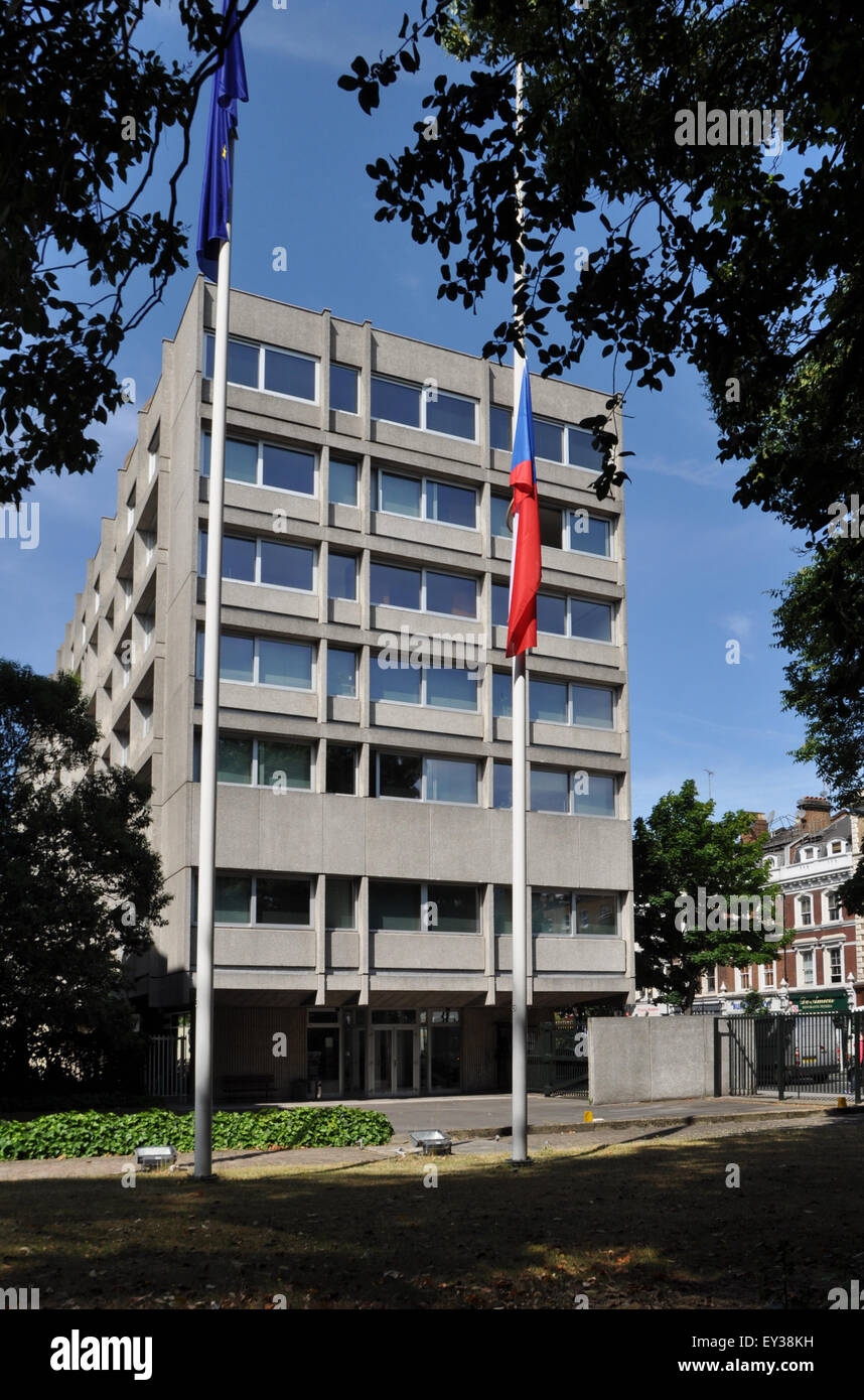 PHOTO FROM JULY 3RD Embassy of the Czech Republic in Kensington Palace ...