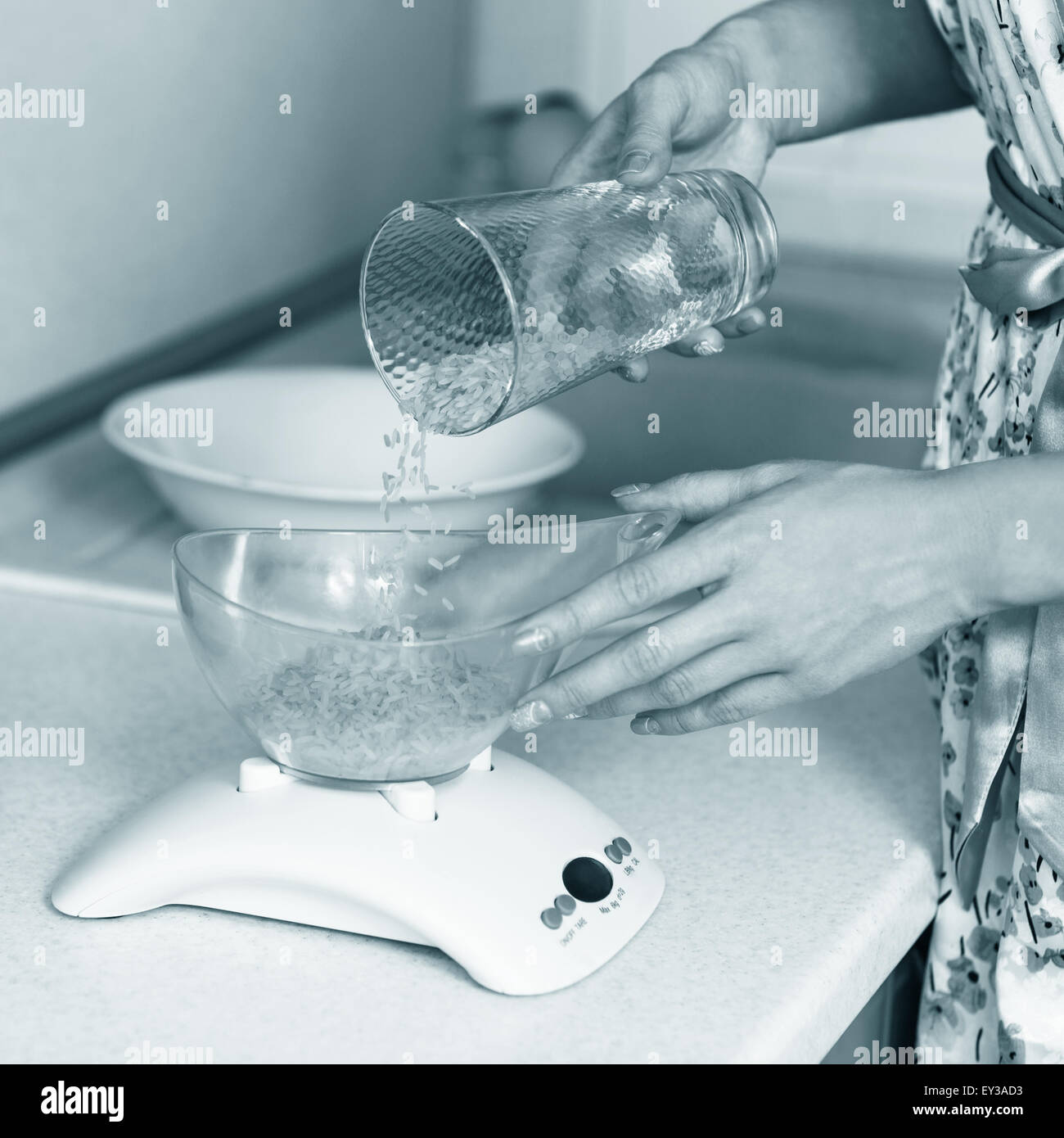 Grain scale hi-res stock photography and images - Alamy