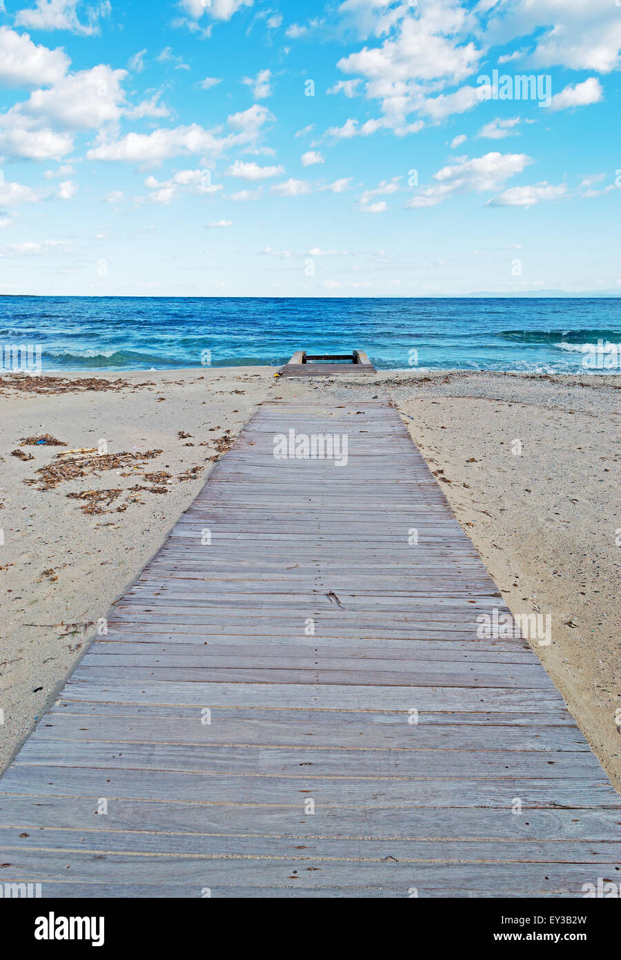 wooden boardwalk to the beach Stock Photo - Alamy