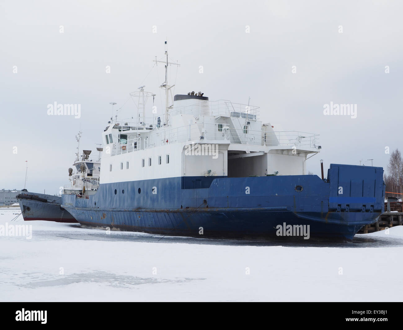 old ships at the docks Stock Photo - Alamy