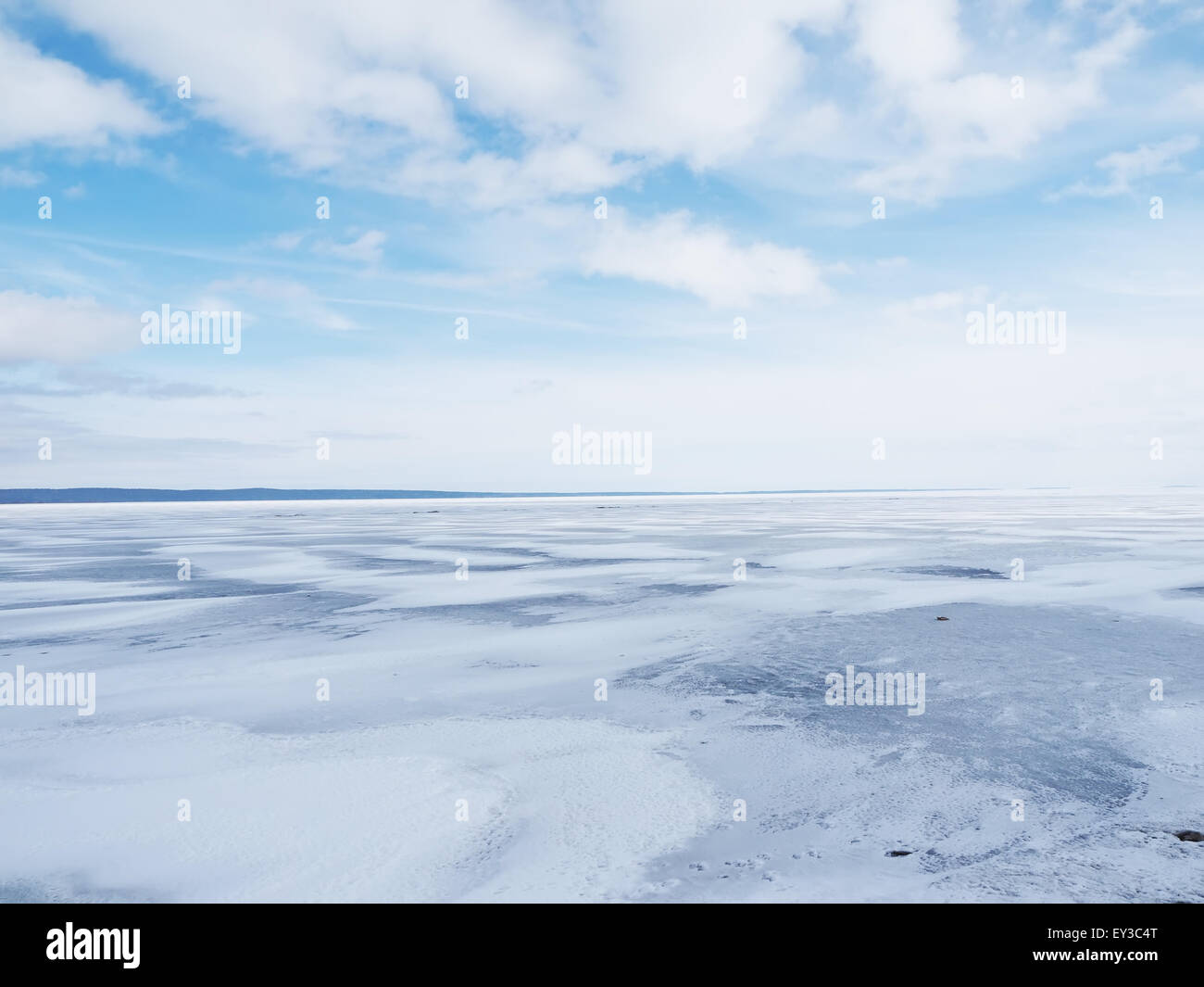 Frozen lake sweden hi-res stock photography and images - Alamy