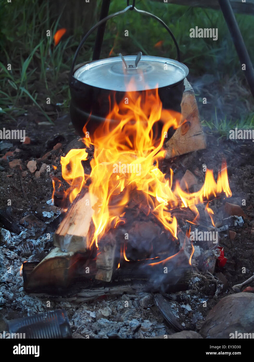 pot on the fire Stock Photo - Alamy