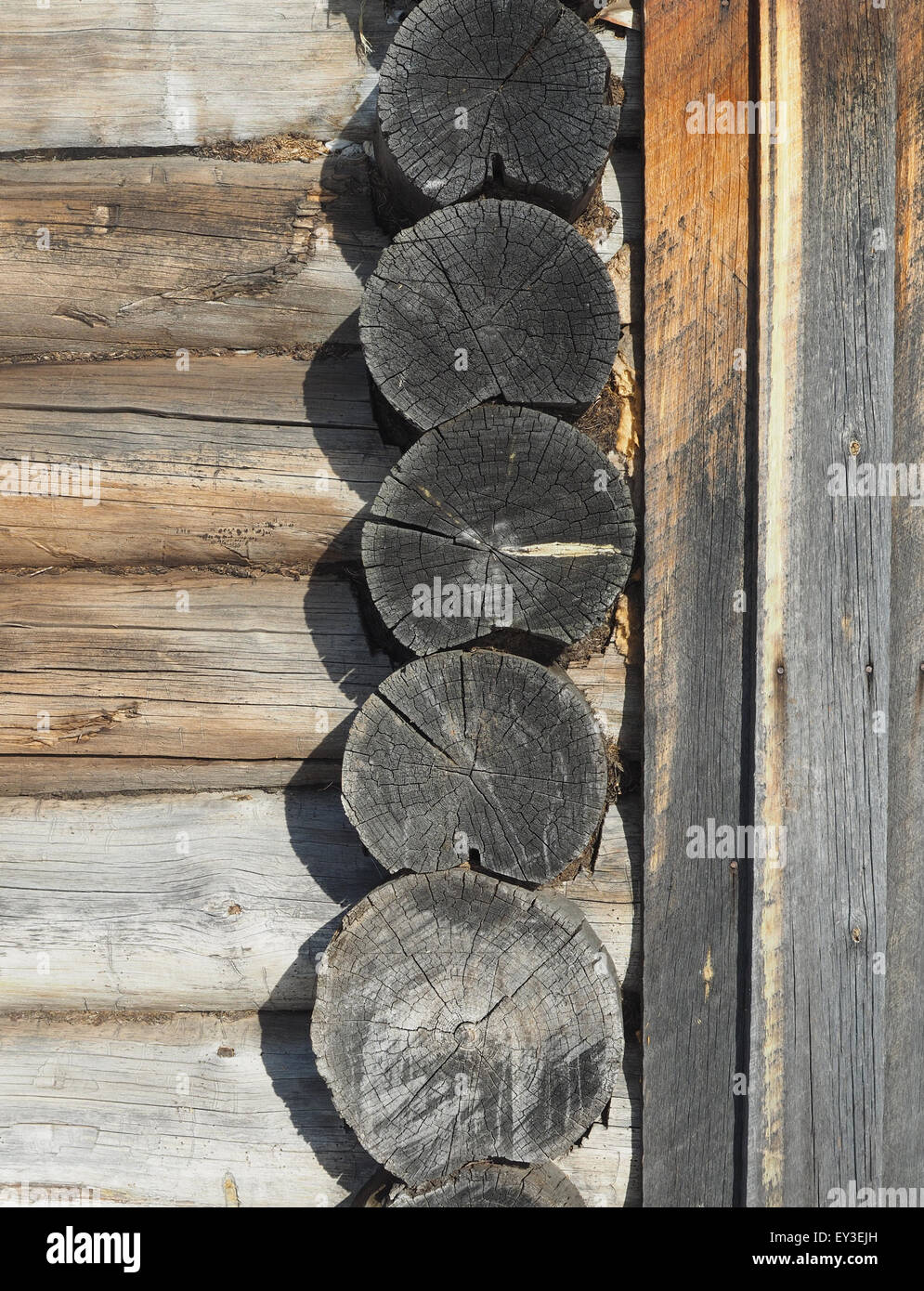 Wooden log walls. background Stock Photo - Alamy