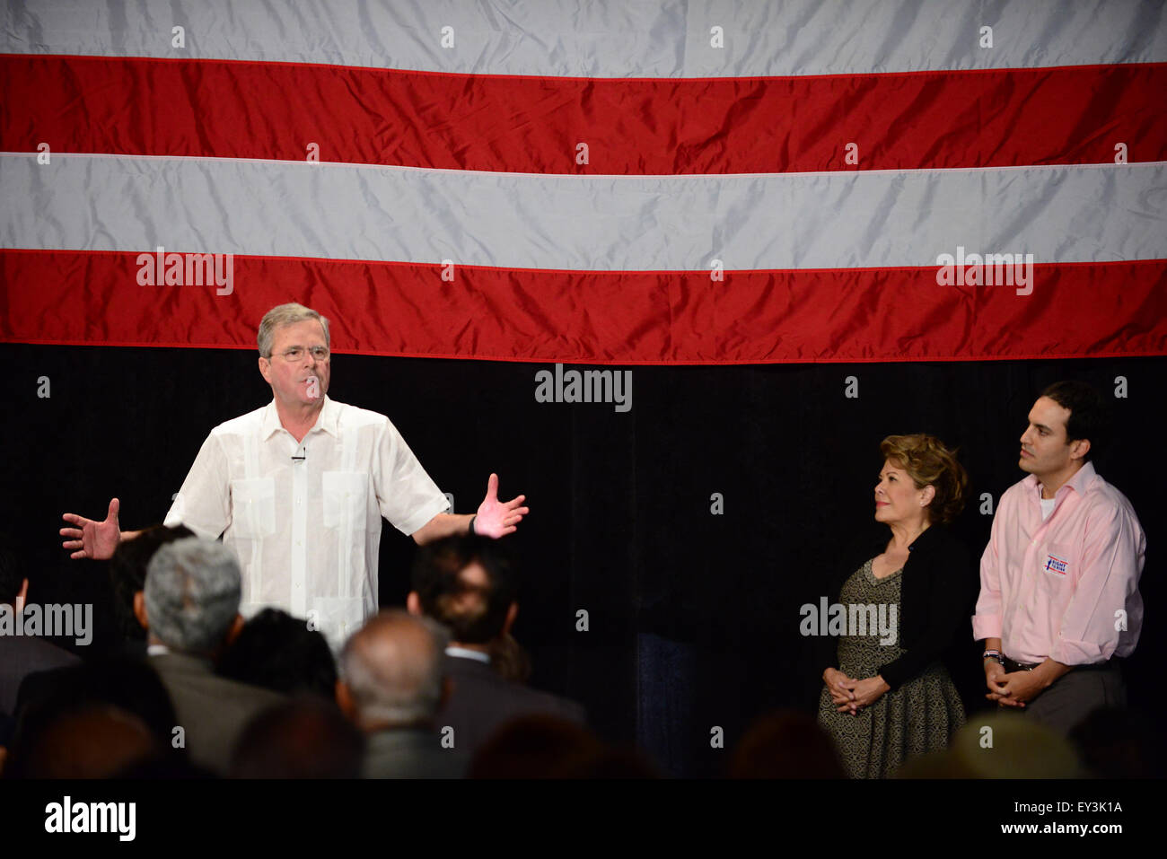 Jeb Bush attends reception hosted by Right To Rise PAC Featuring: Jeb ...