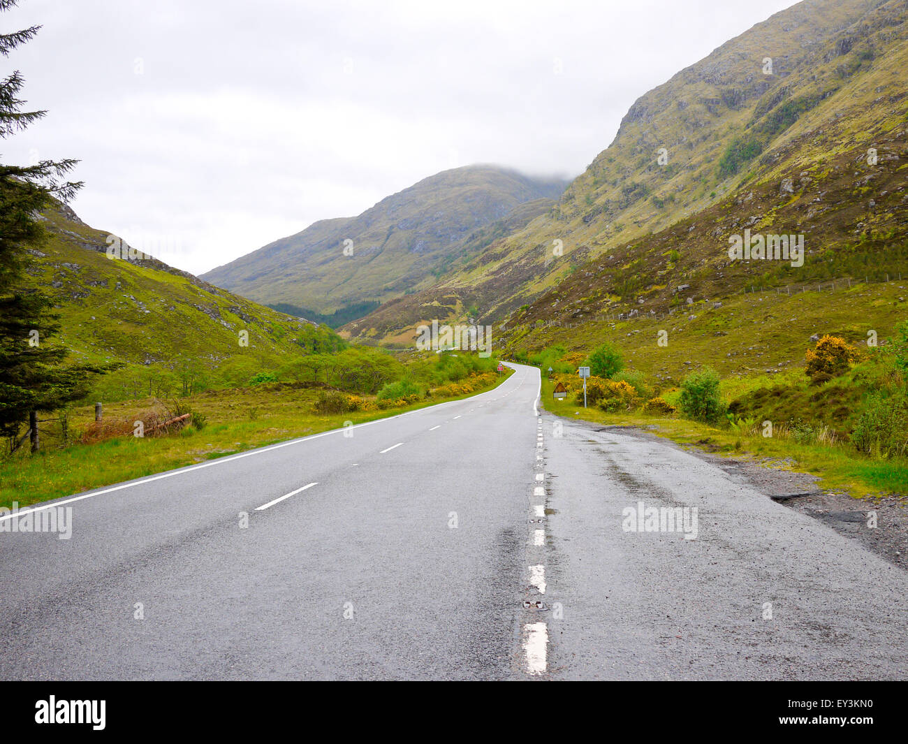 A87 going through Glen Shiel, Highlands, Scotland, UK Stock Photo - Alamy