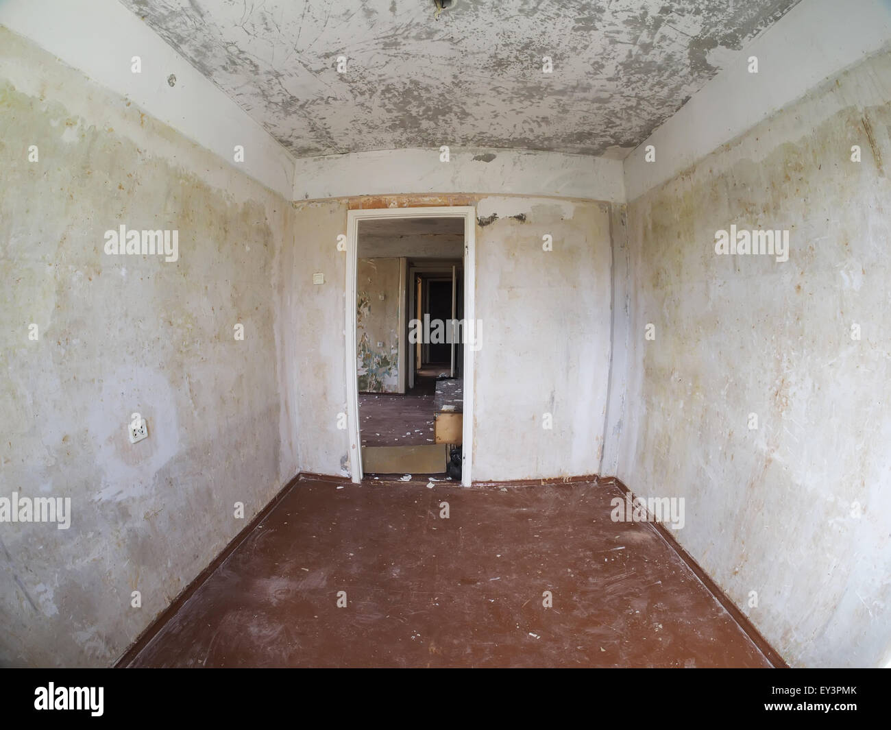 Repair room hi-res stock photography and images - Alamy