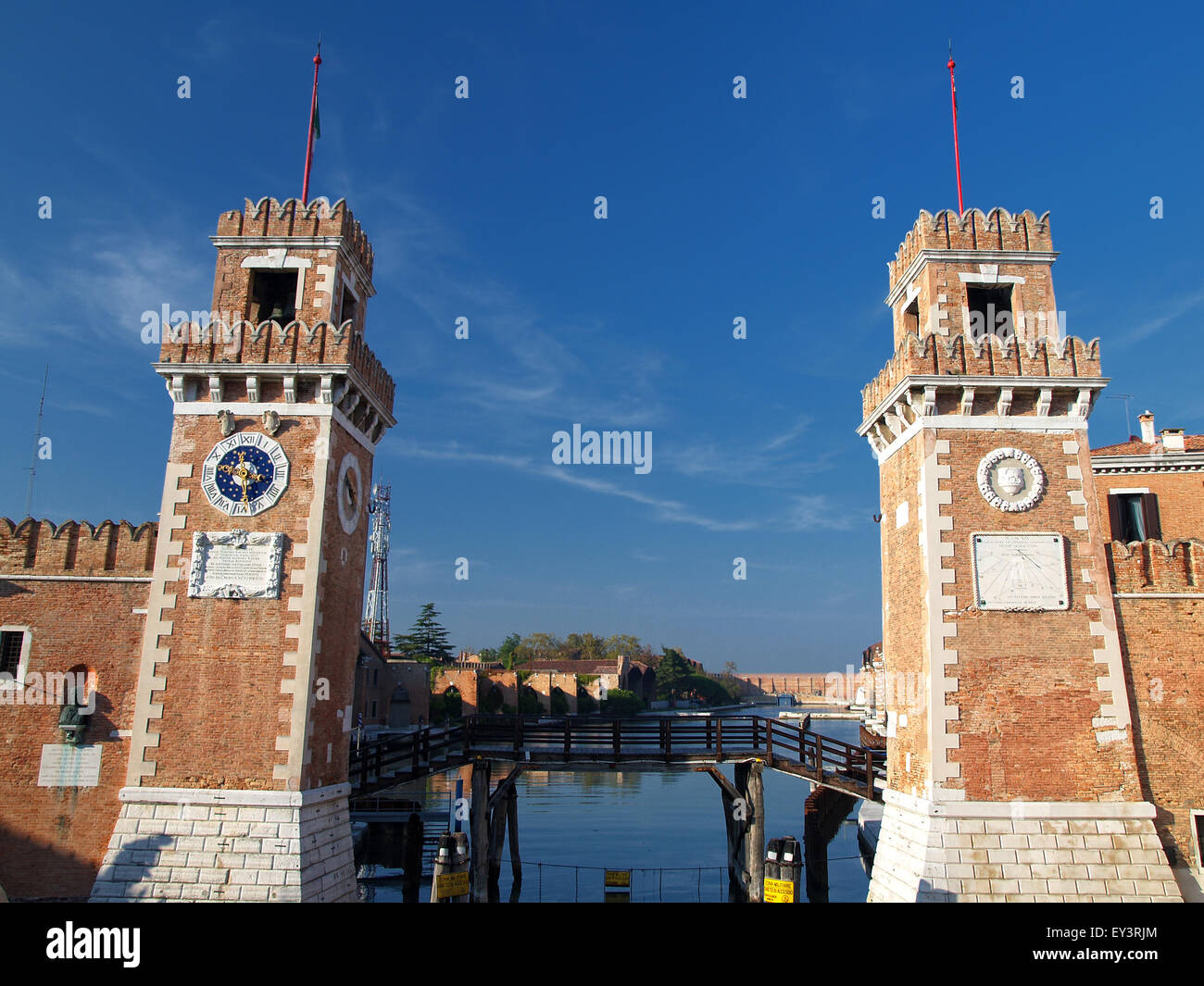 Arsenal entrance hi-res stock photography and images - Alamy