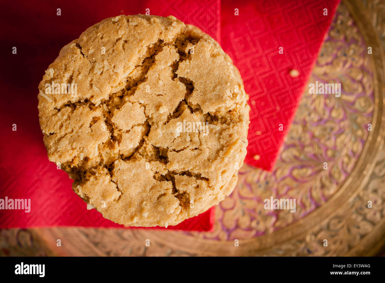 Ginger biscuits hi-res stock photography and images - Alamy