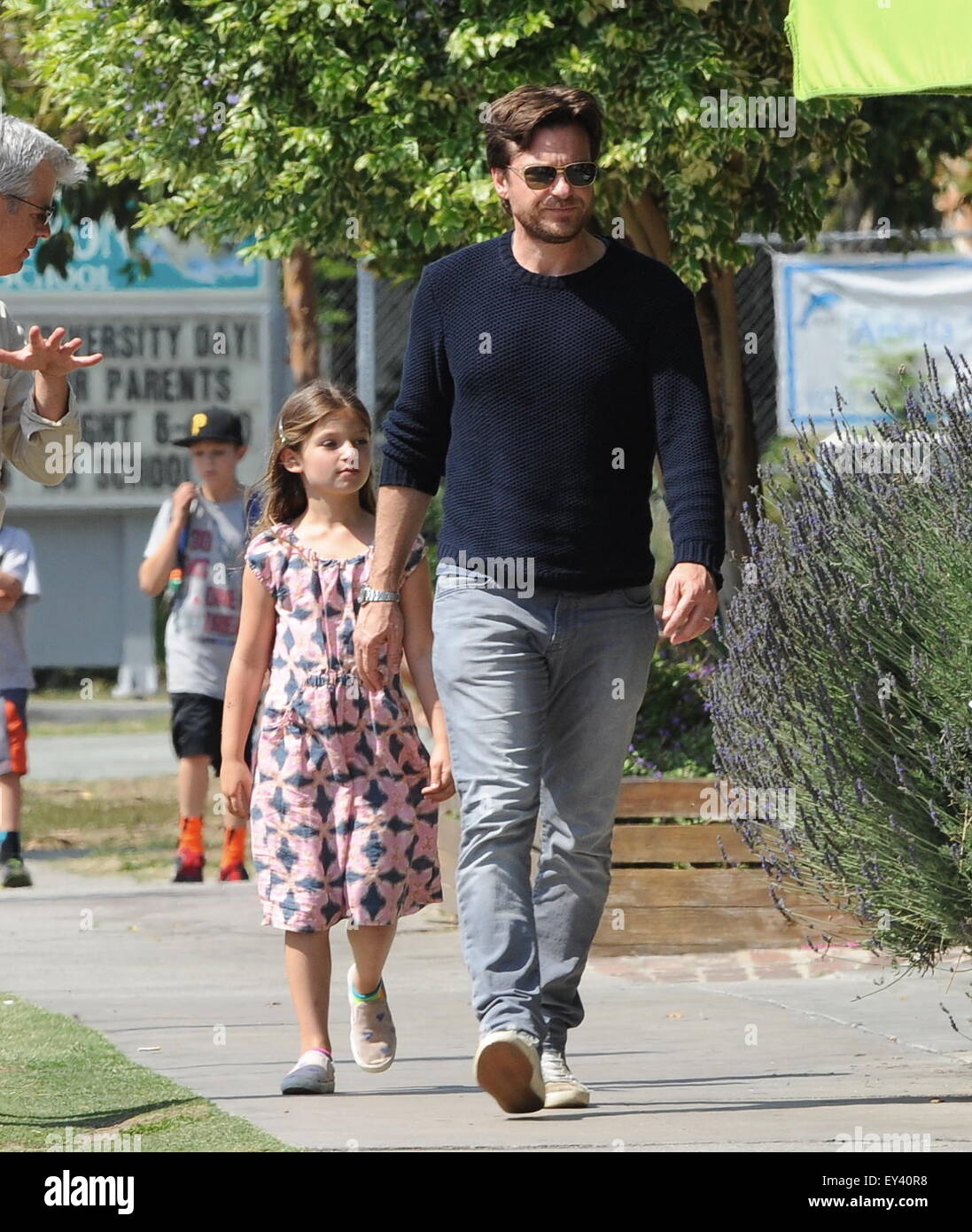 Actor Jason Bateman spending quality time with his dad Kent and ...