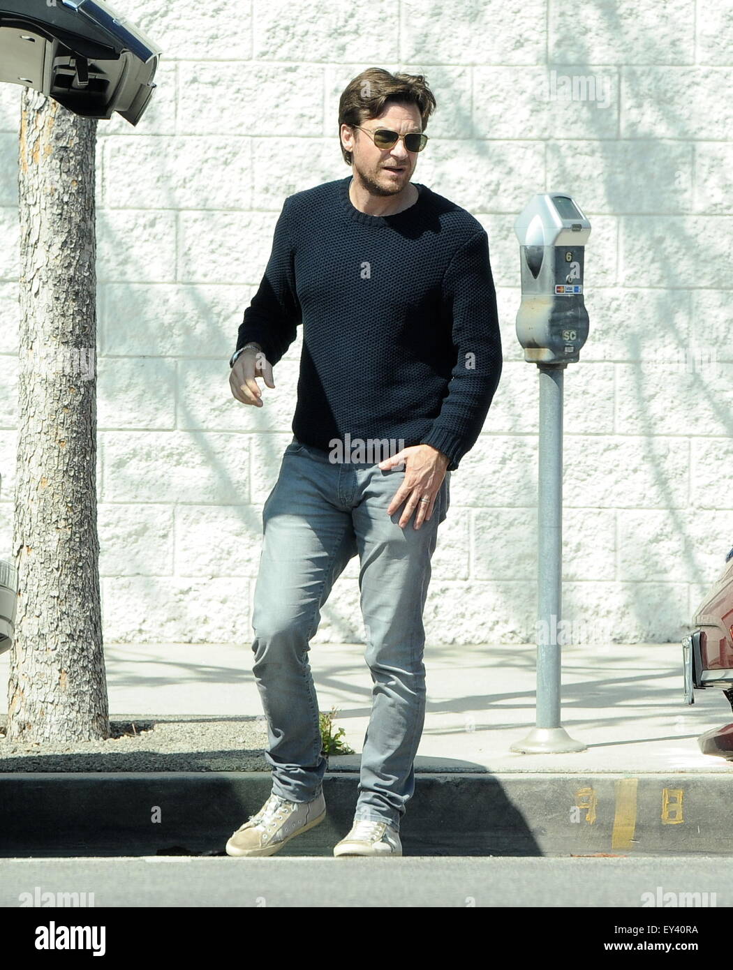 Actor Jason Bateman spending quality time with his dad Kent and ...