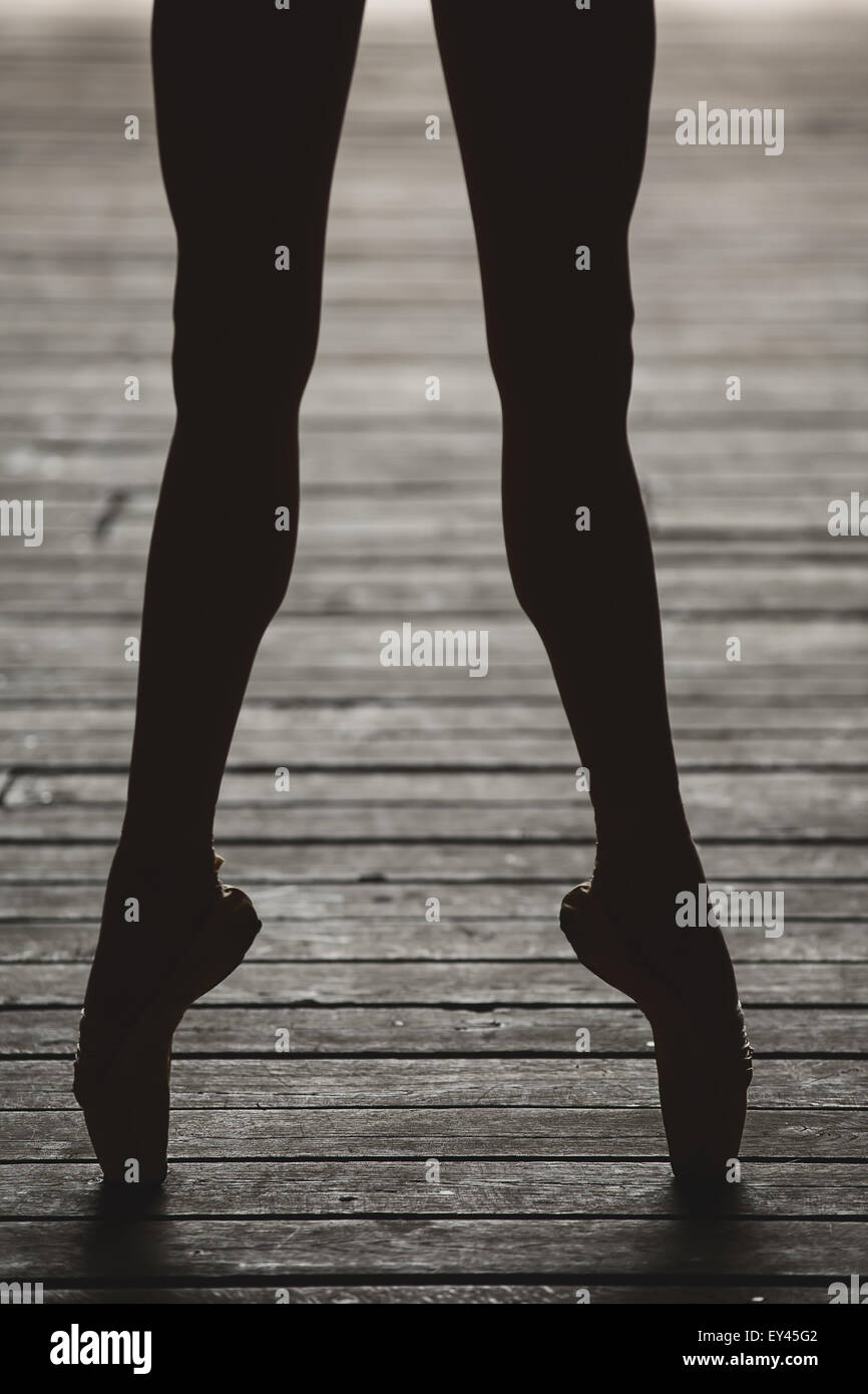 Ballerina dancing feet Stock Photo - Alamy