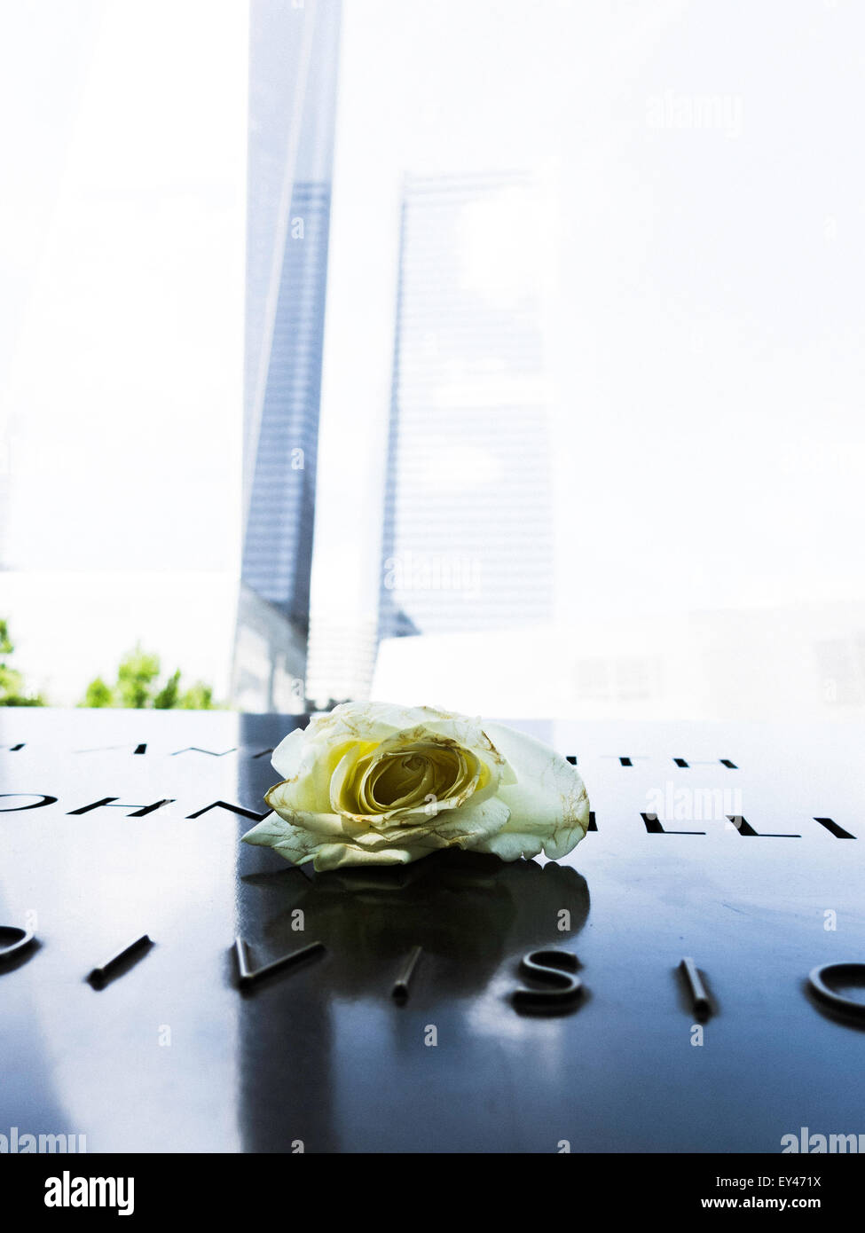 WTC Footprint Pool ,Waterfalls and Wall of Names, The National ...