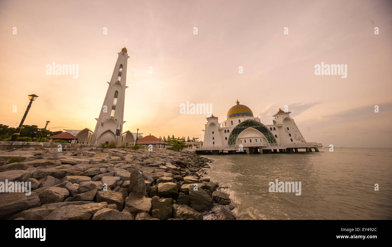 Masjid selat melaka mosque hi-res stock photography and images - Alamy