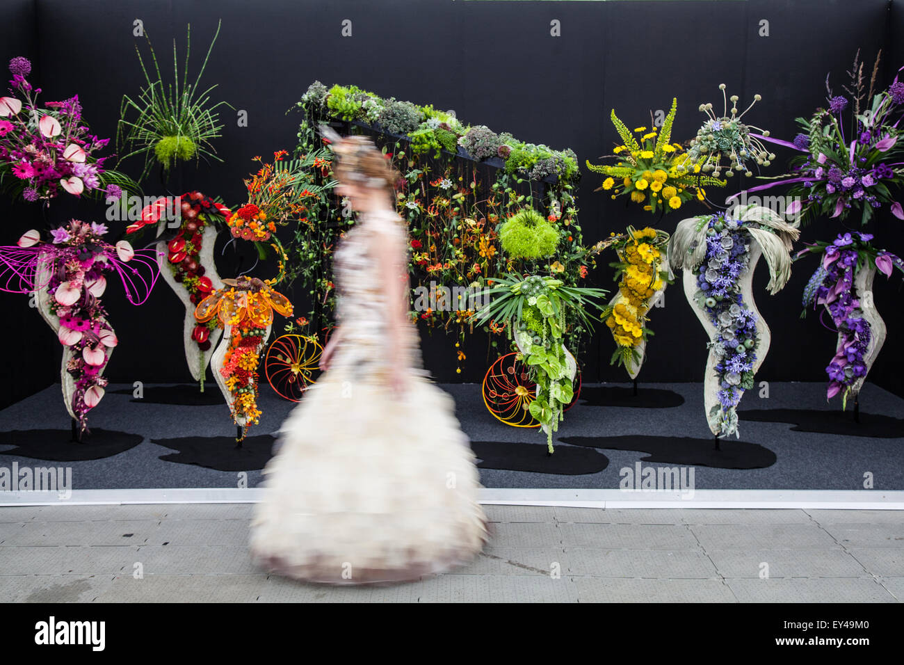 Contemporary Floral Art, plant, minimal plants design, Rikka style ...