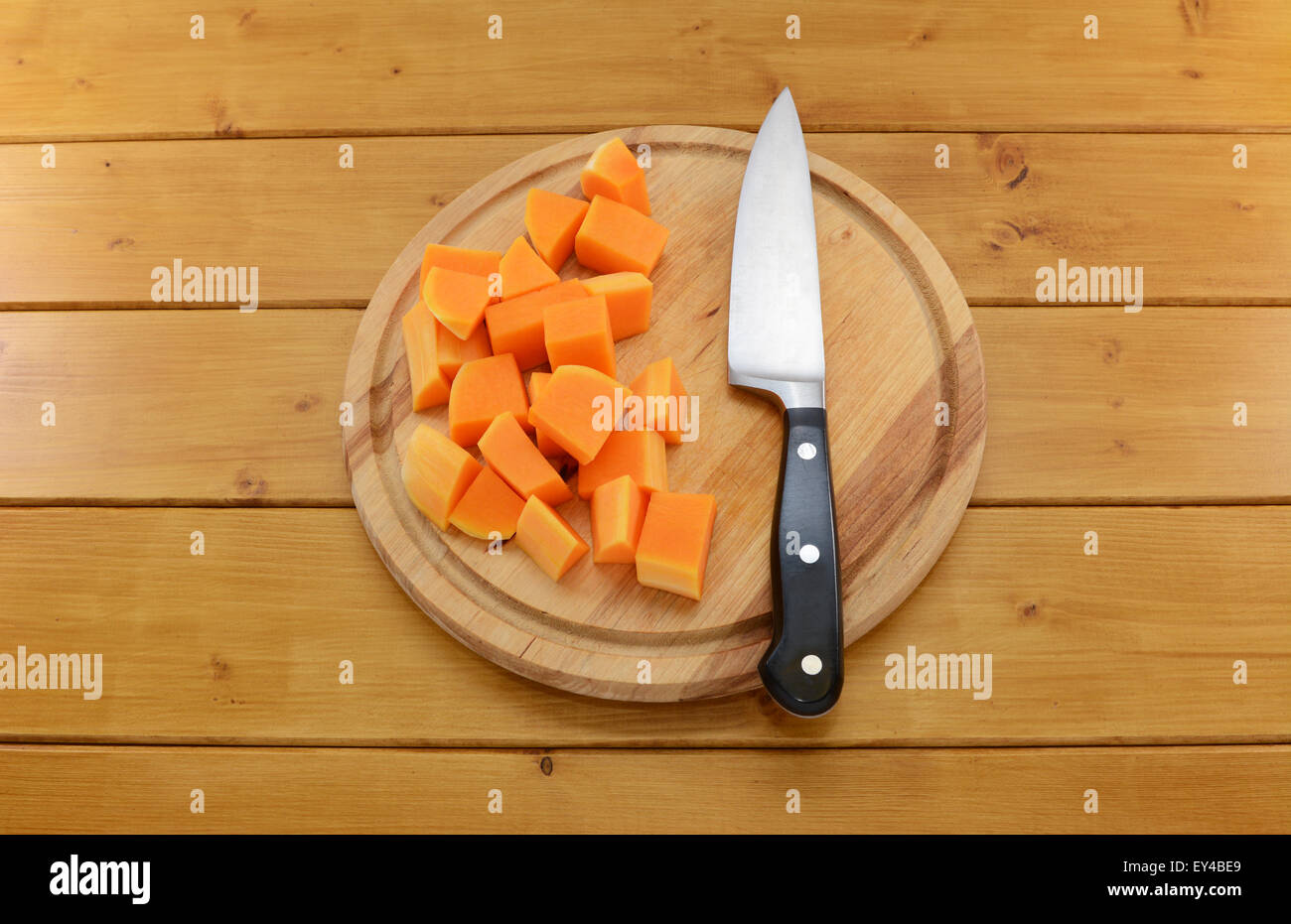 Chopping butternut squash hi-res stock photography and images - Alamy